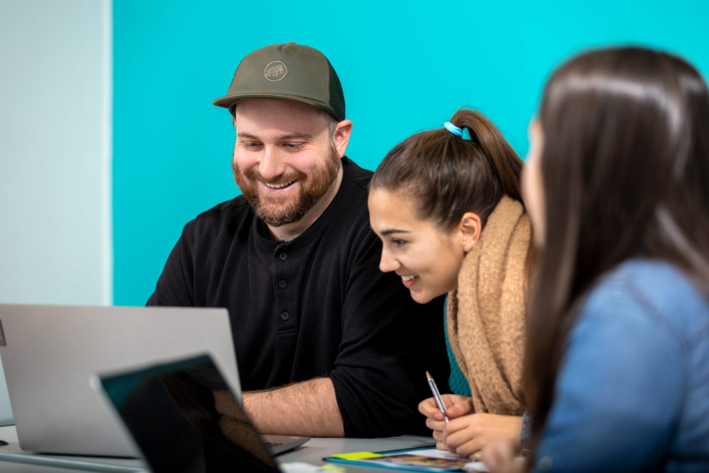 Nous joindre - ÉtudeSecours